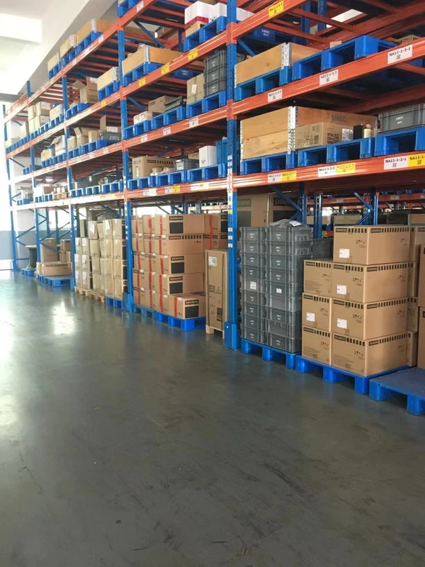 CJ2M-CPU33 New Sealed OMRON PLC Module CJ2M-CPU33 - EDV (Xiamen) Technology Co., Ltd